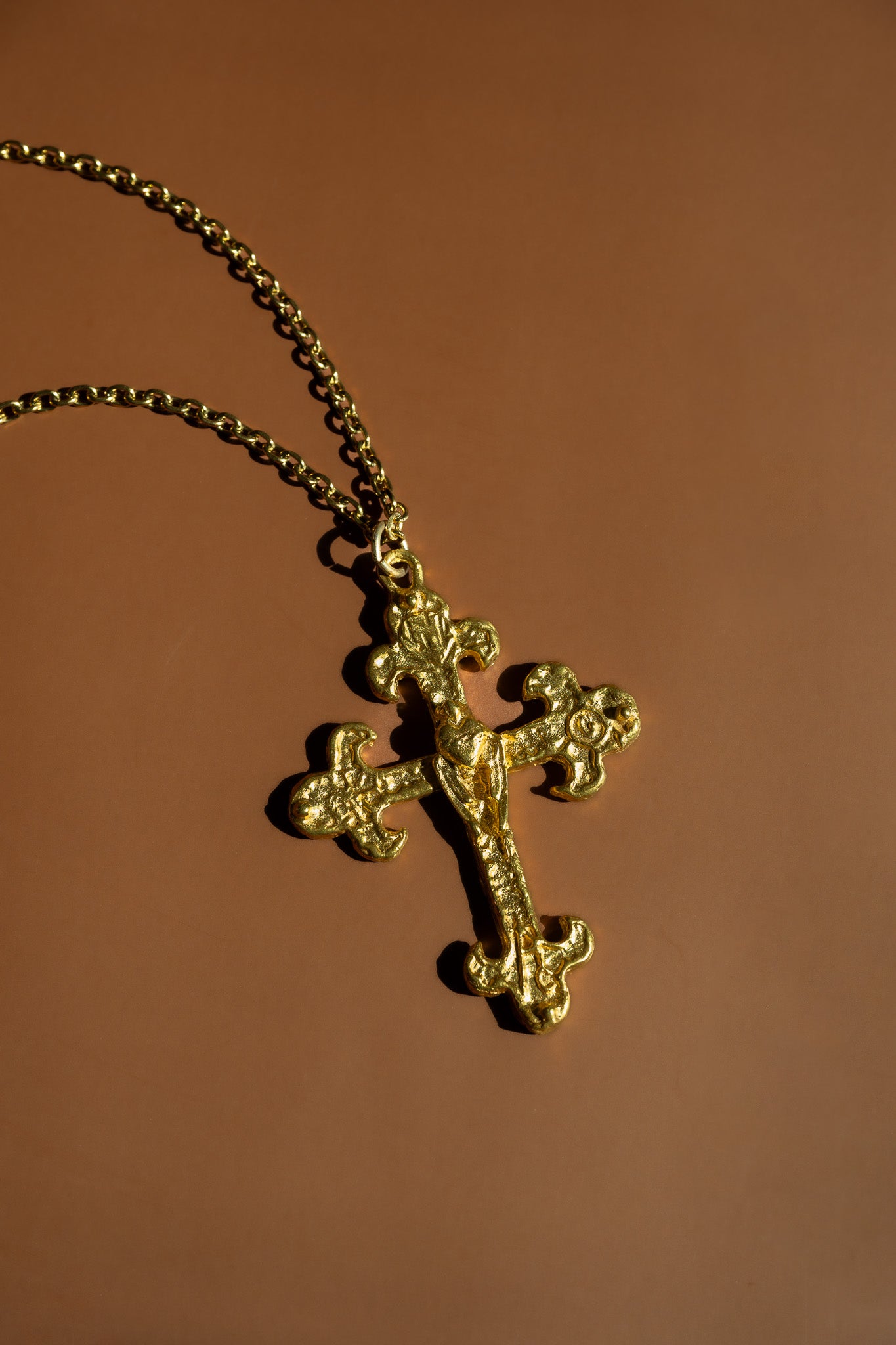 Cadena Collective - Lifestyle marketplace with handmade products.