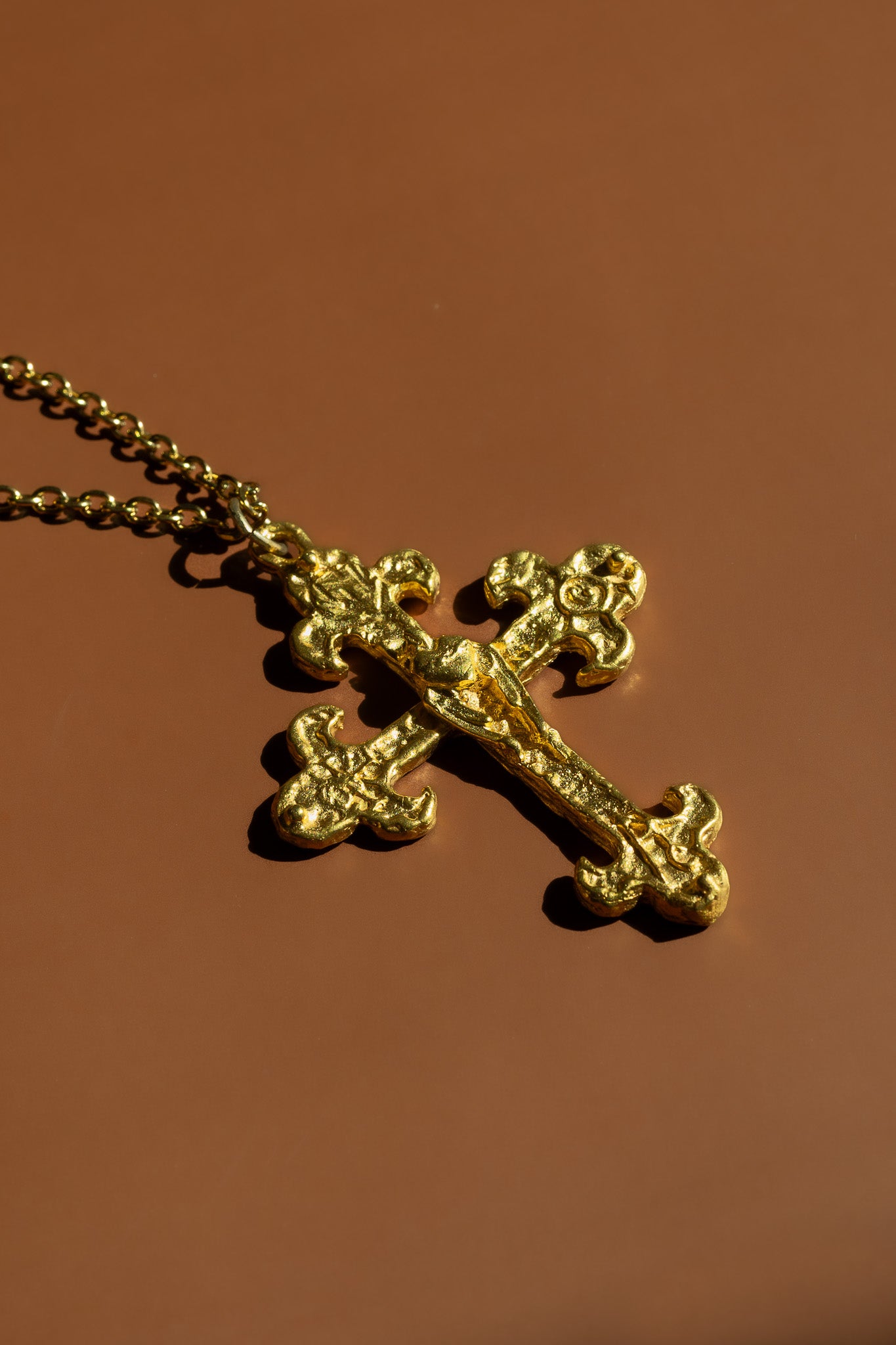 Cadena Collective - Lifestyle marketplace with handmade products.