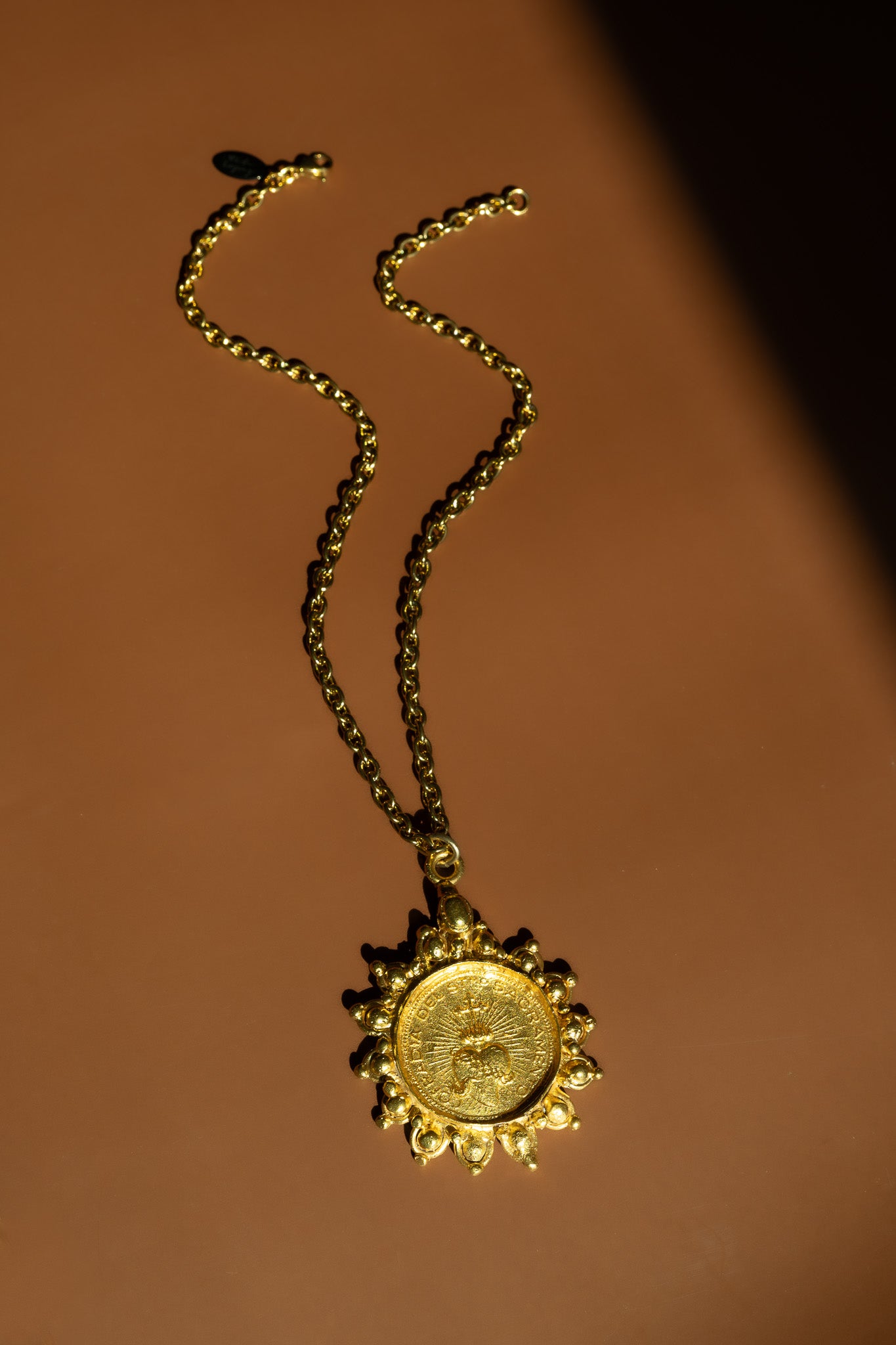 Cadena Collective - Lifestyle marketplace with handmade products.